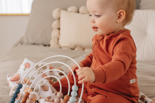 Guide: How to dress a baby according to the season – Perlimpinpin